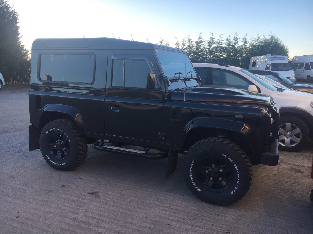 Land Rover Defender stolen vehicle tracker - AV Solutions